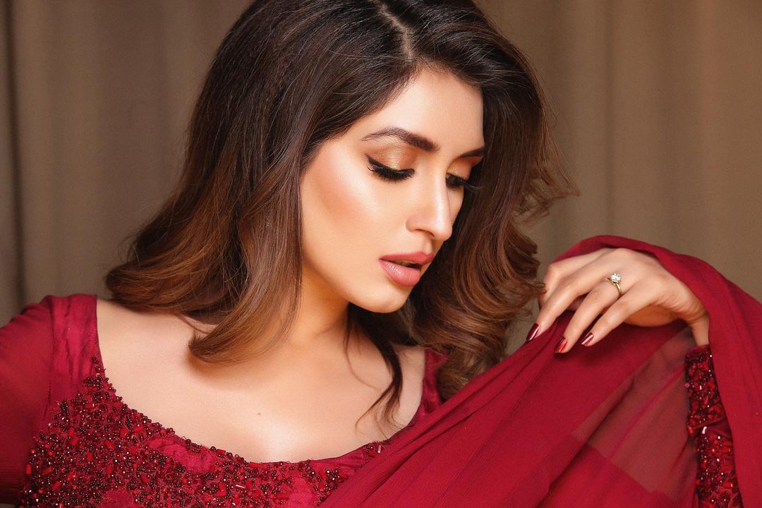 Iman Ali's slayer look will surely make your jaws drop