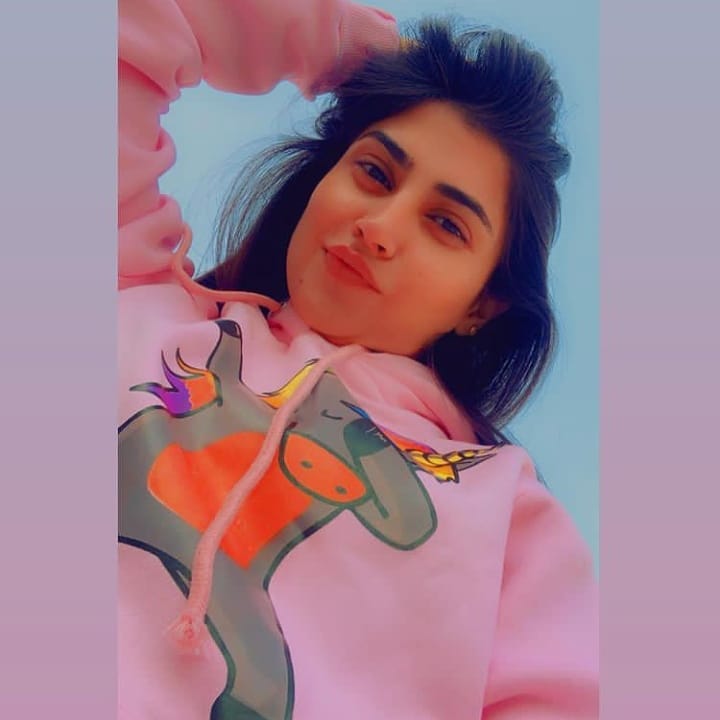 Zoi Hashmi's Video Goes Viral On Social Media | BOL News