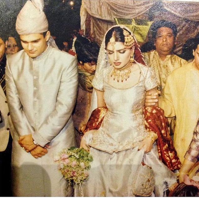 Iffat Omar posted some beautiful throwback photos from her wedding