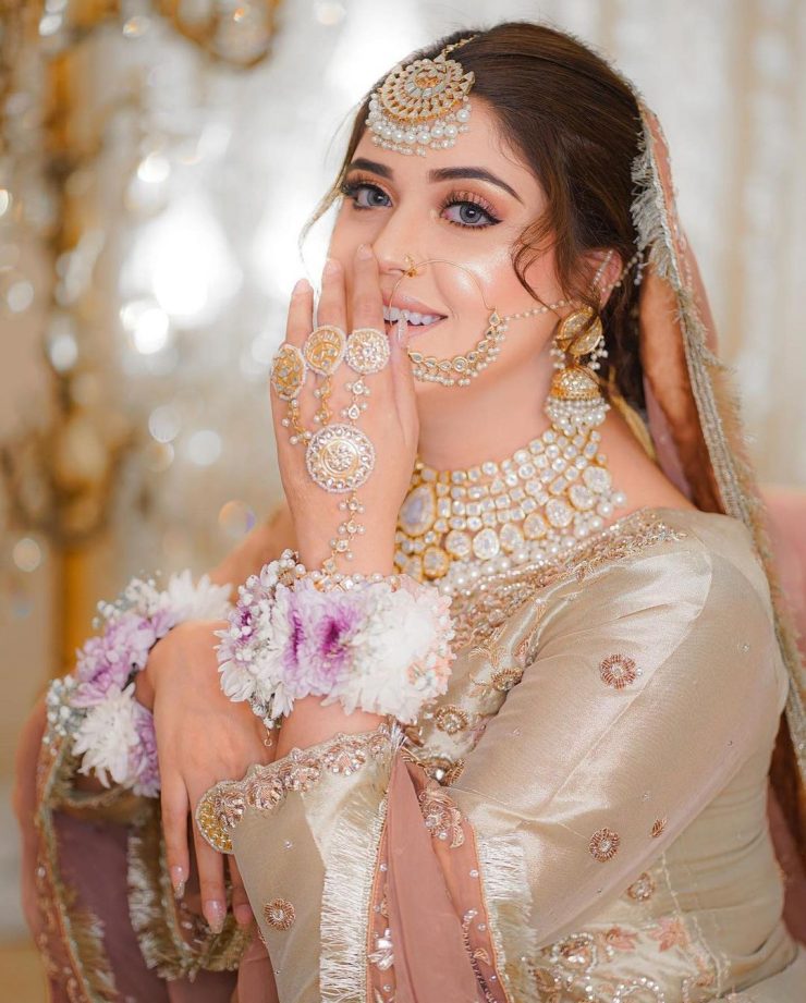 Kanwal Aftab looks drop-dead gorgeous in her latest bridal shoot