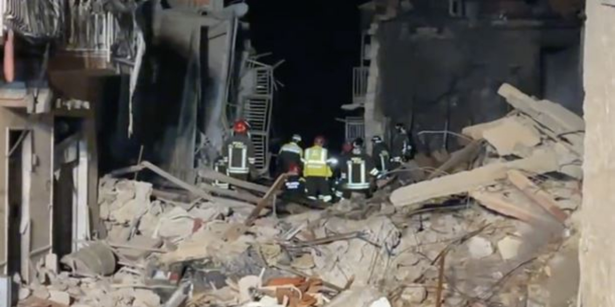 3 killed, 6 missing in gas explosion in Italy