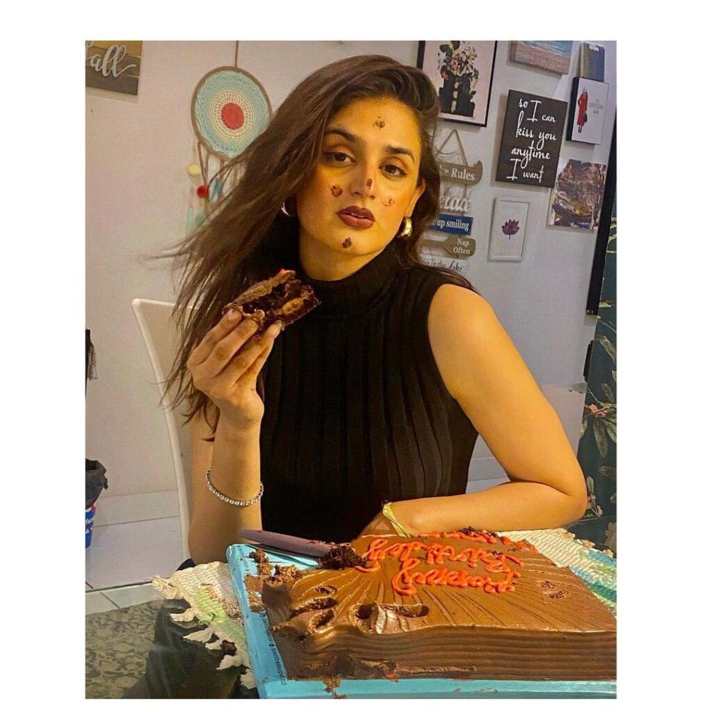 Hira Mani makes a beautiful video for her 14th wedding anniversary