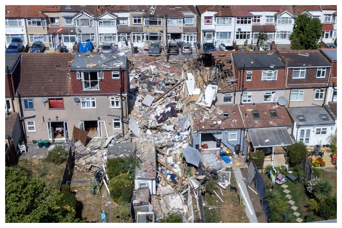 London explosion in house kills child