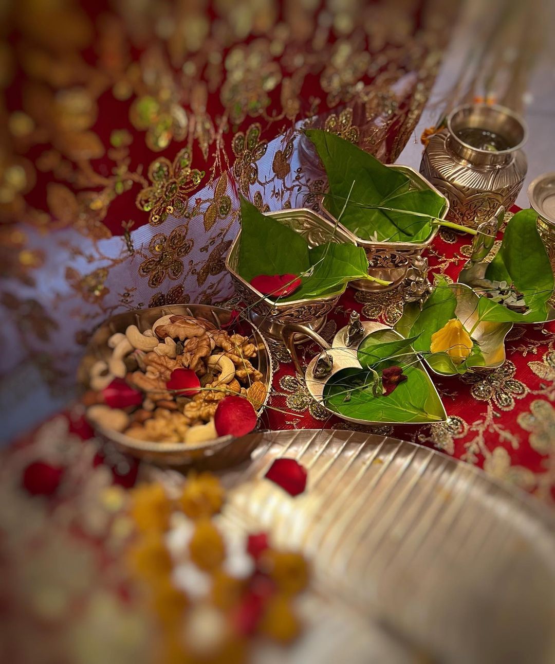 Karisma Kapoor drops pictures in a floral print