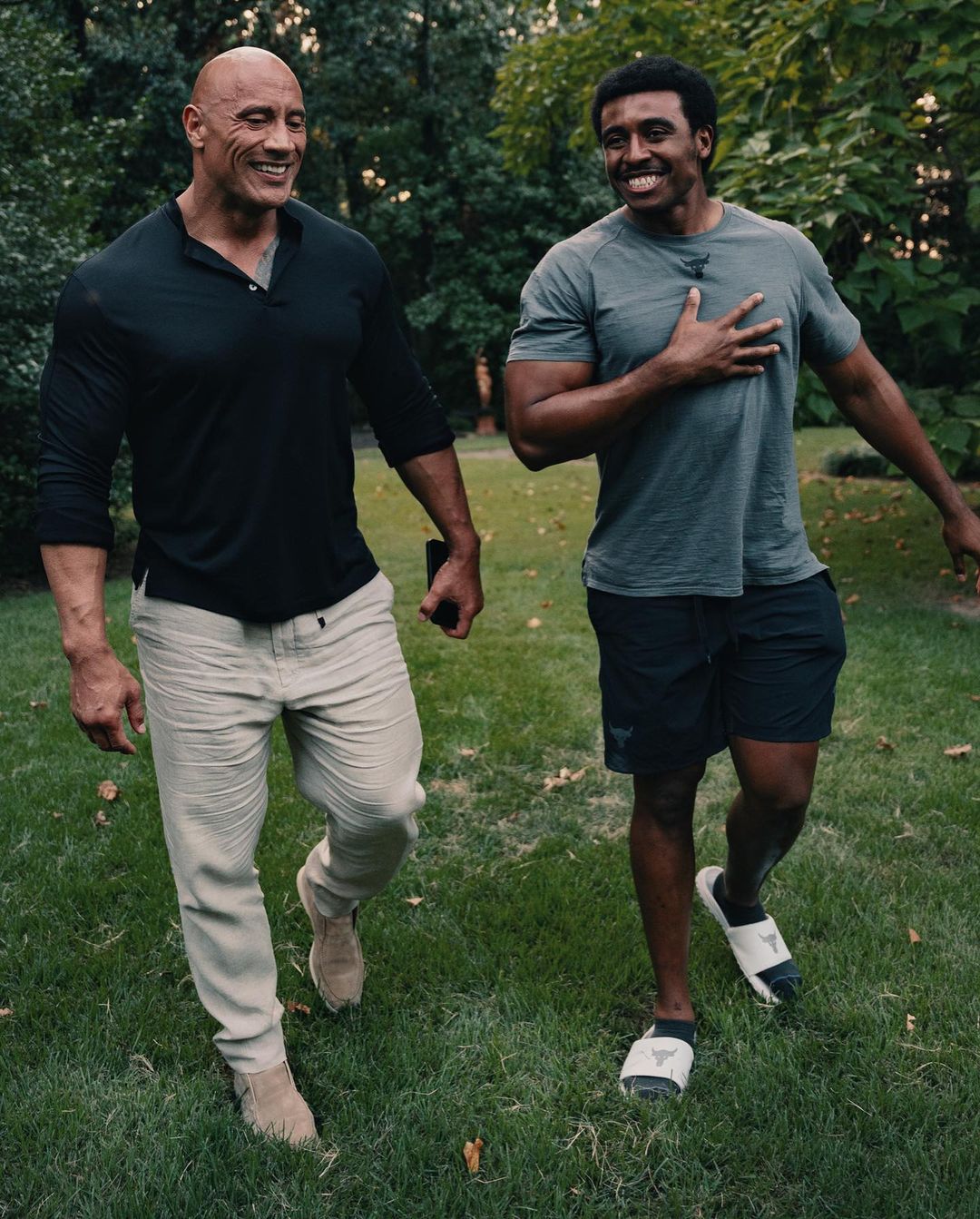 The Rock finally meeting his father's role player, see pics