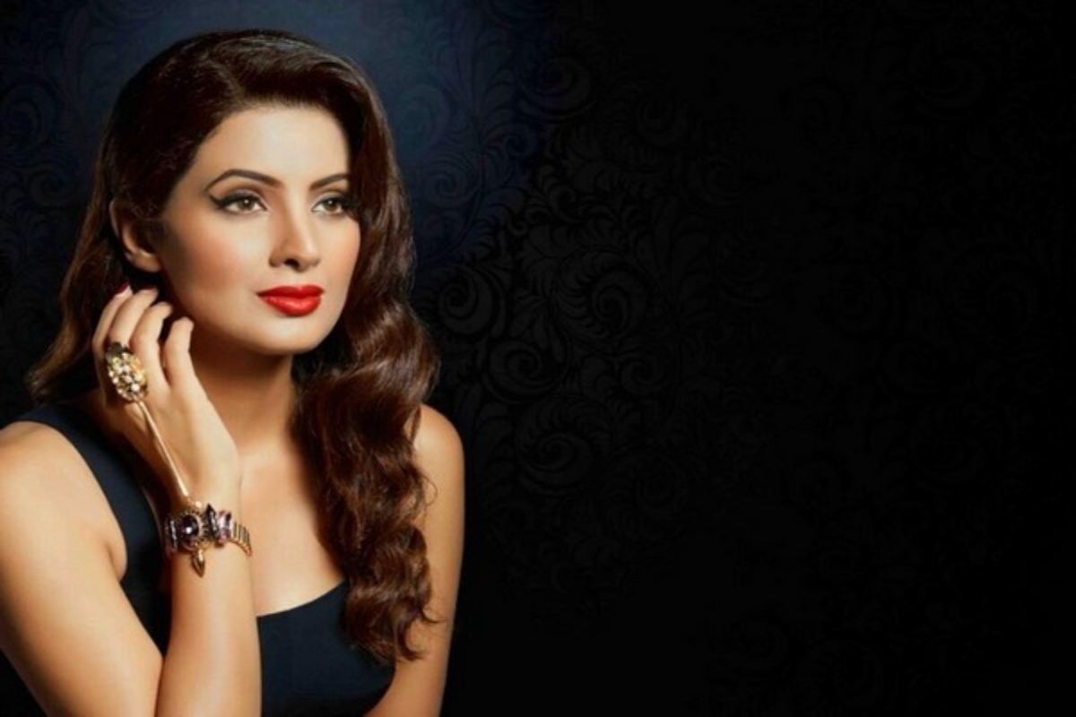 Geeta Basra says Indians don’t have to love Queen Elizabeth II life was ...