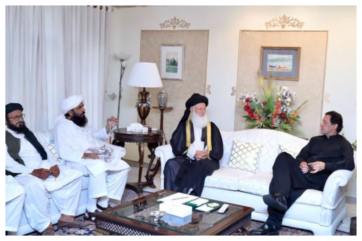 Maulana Sherani offers support for PTI’s ‘Haqiqi Azadi’ movement