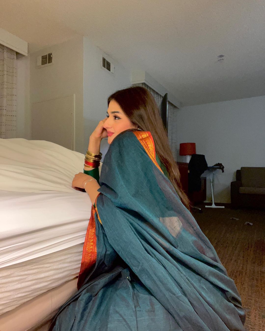 Hira Mani looks ethereal in green saree