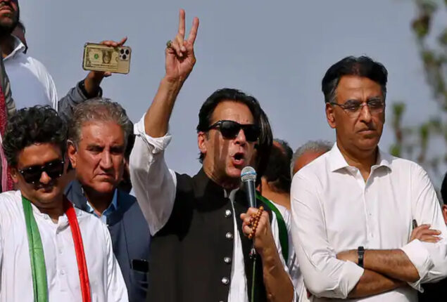 Imran Khan gets extension in bail in funding, terrorism cases