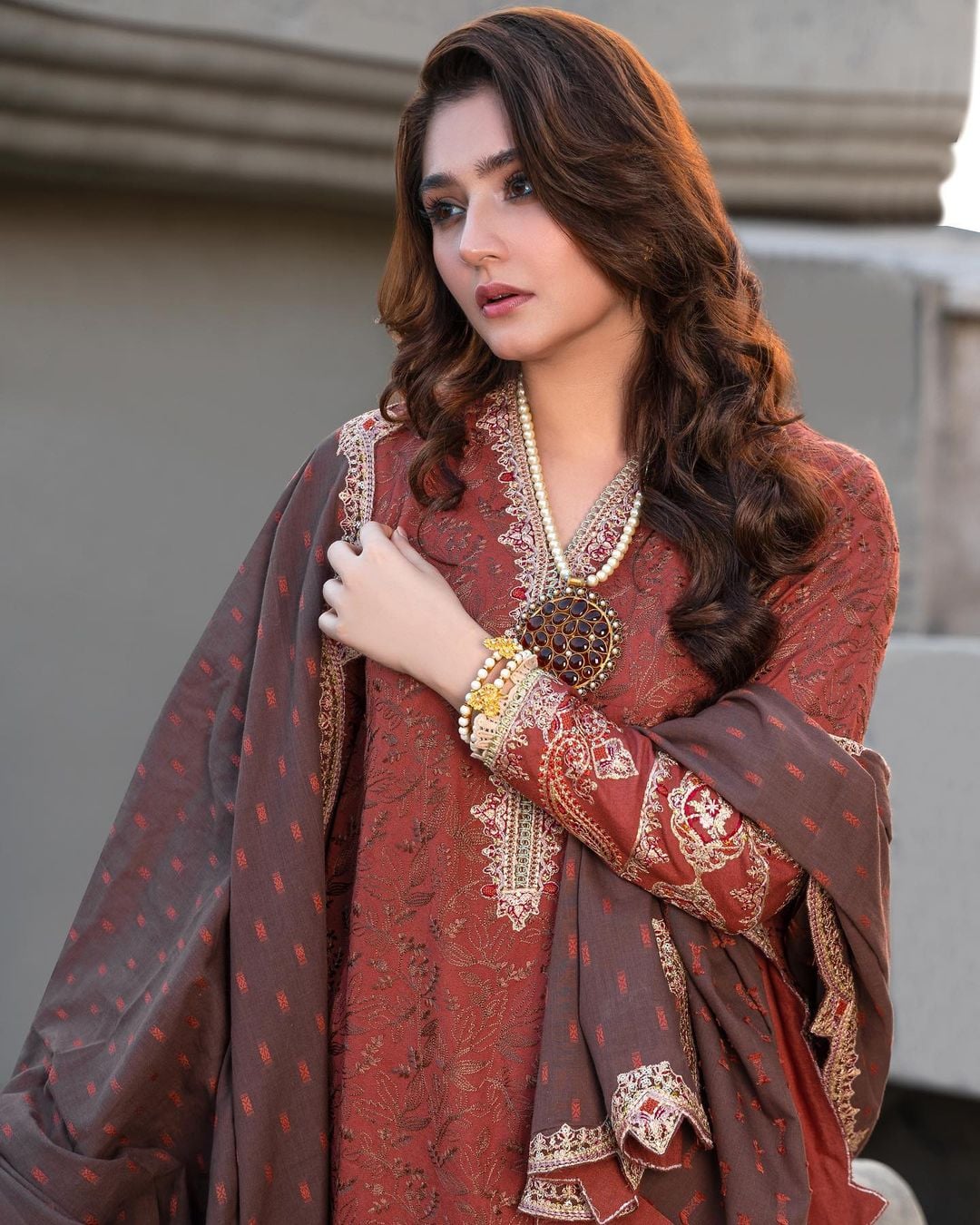 Durefishan Saleem flaunts her elegant looks in beautiful attire