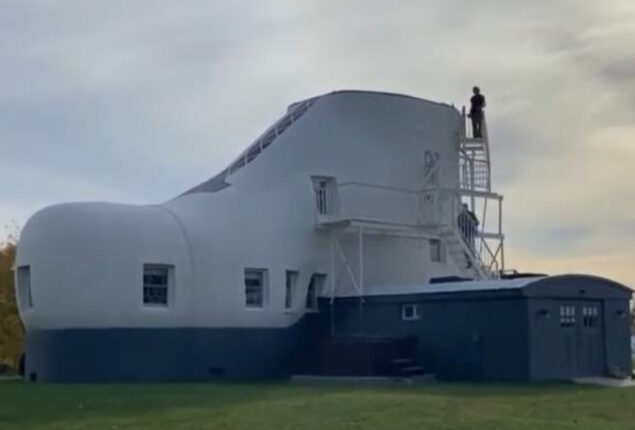 Pennsylvania shoe-shaped house for short stays