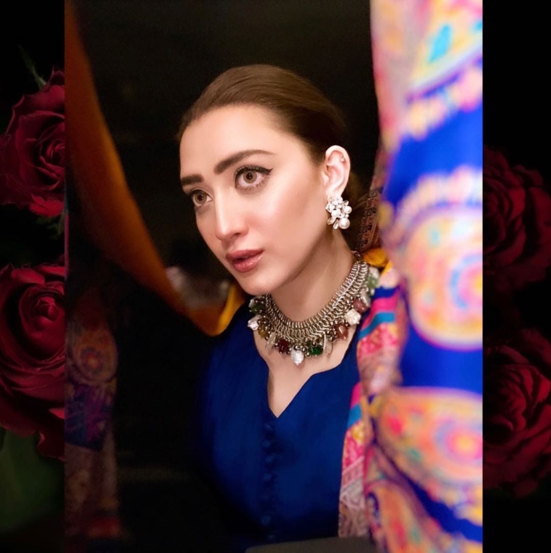 Momina Iqbal treats her fans with new alluring photos