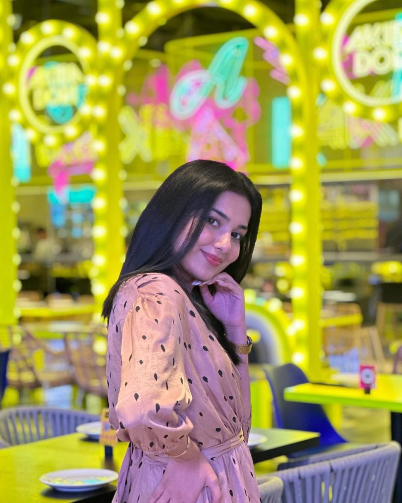 Syeda Tuba Anwar looks stunning in her Dubai trip pictures