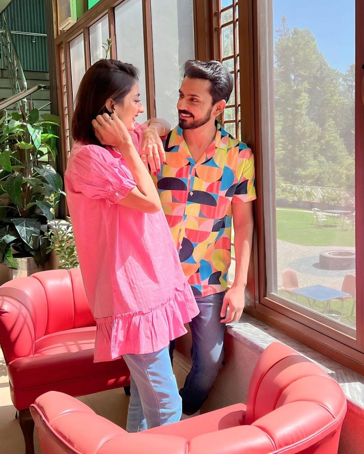 Uroosa Qureshi Shares Beautiful Family Pictures