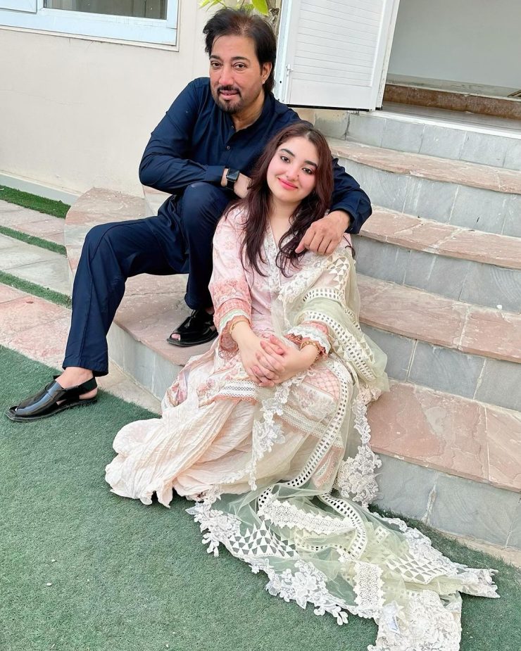 Eid Ul Fitr 2024: Javaria Saud delights fans with Eid Day 1 family pictures