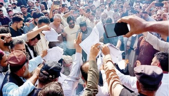 Negotiations between AJK gov, Awami Action Committee succeed