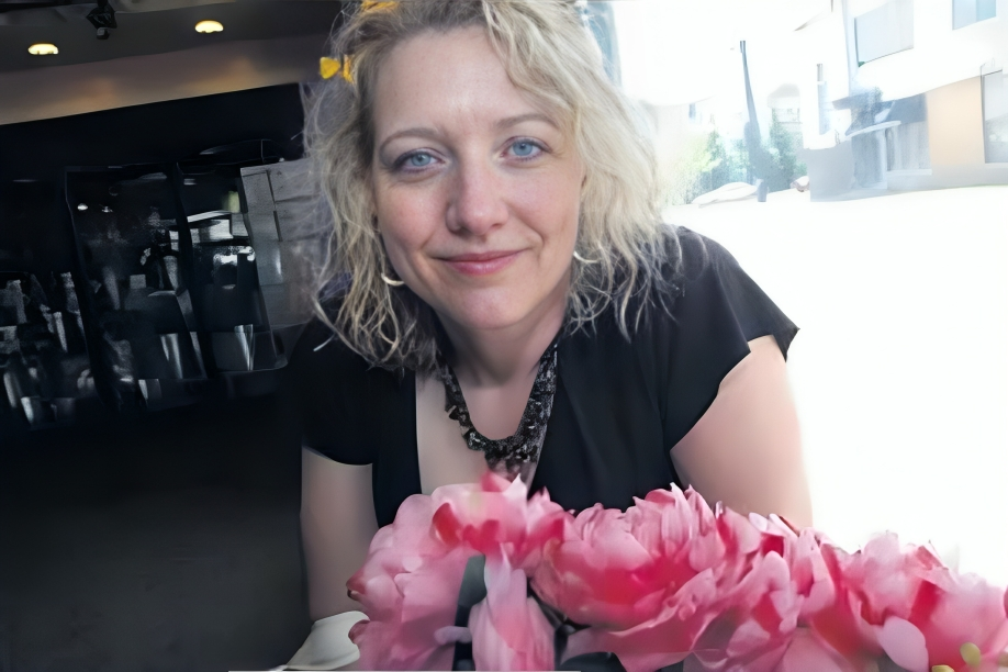 Who Was Laurie Lindeen? Cause of Death, Background, Net Worth, & More