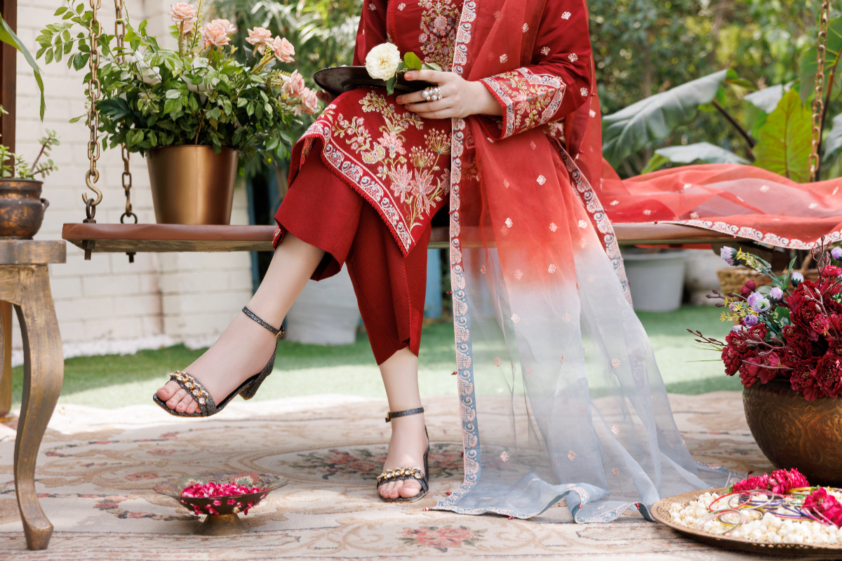 Why Stylo Remains the First Choice for Women’s Fashion in Pakistan
