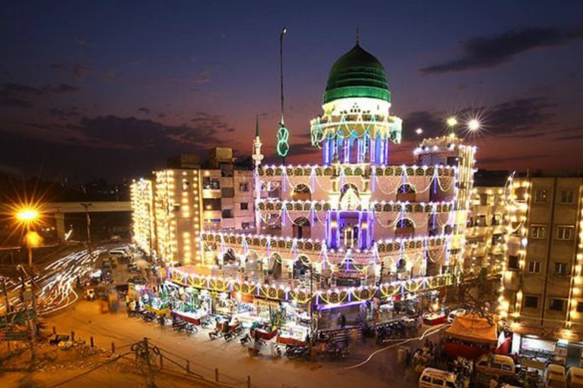 Pakistan observes Eid Milad-un-Nabi with religious zeal and fervour
